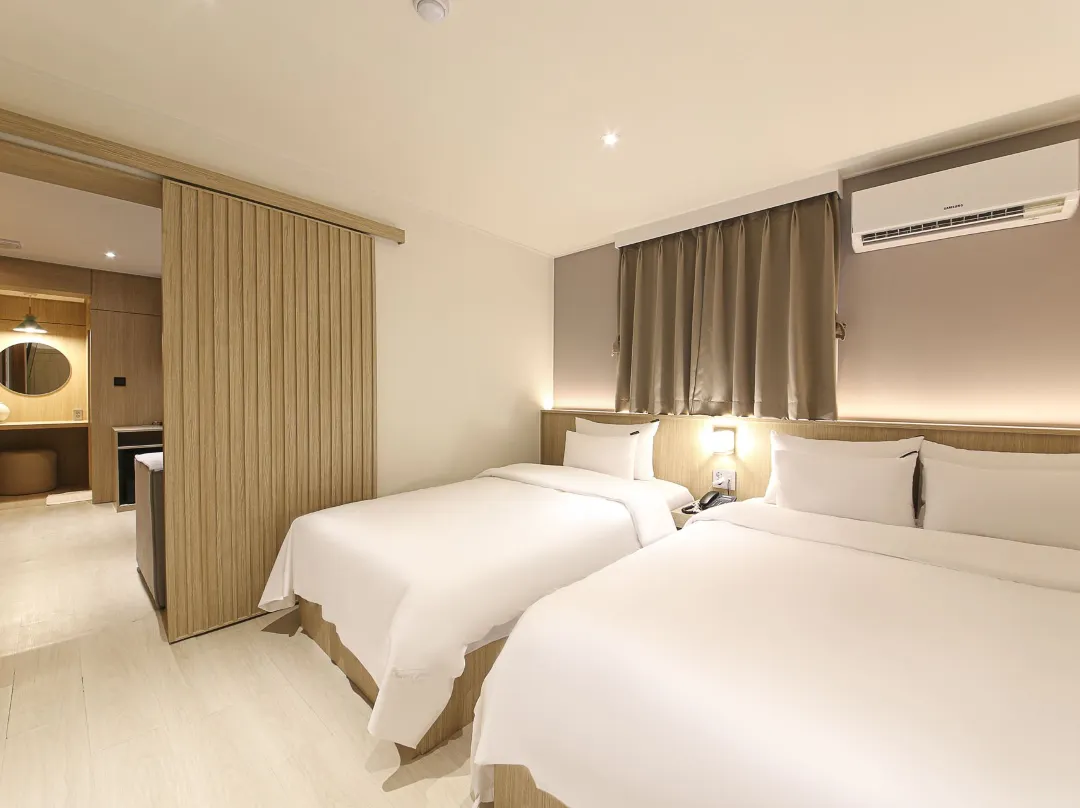 Gunsan Jnk Classic Hotel Red Plus - Red+) - Gunsan