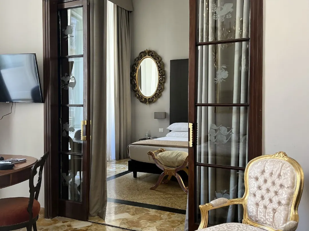 Dimora Donna Elena - Naples