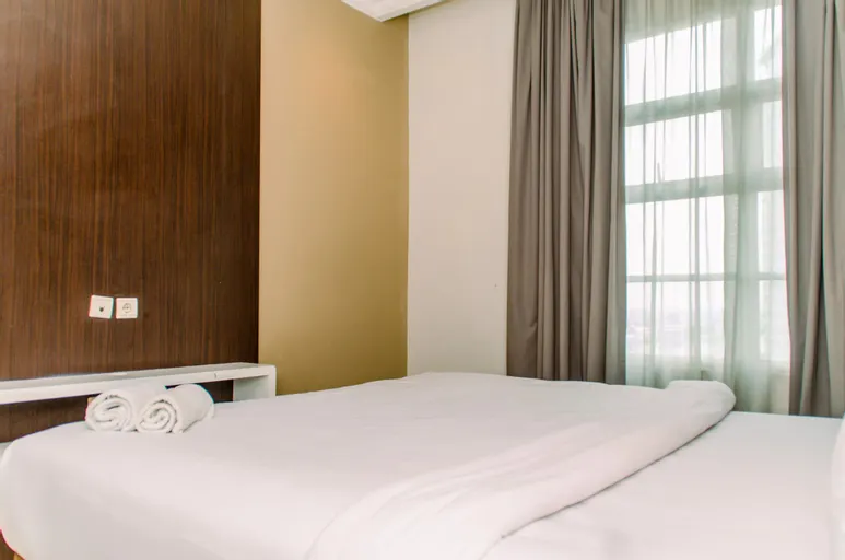 Cozy Living 1br The Bellezza Apartment - West Jakarta