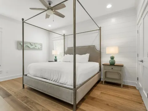 Magnolia Mermaids Grotto - Seacrest, FL