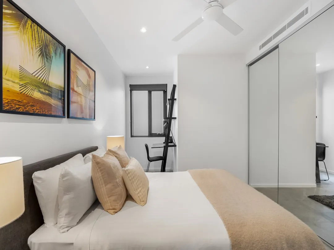 Coastal Bliss: 3-bedroom Retreat With Pool - Noosa