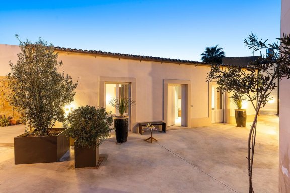 Byssus Suites Reviews: 57 Real Ratings & Photos 2025 | Trip.com