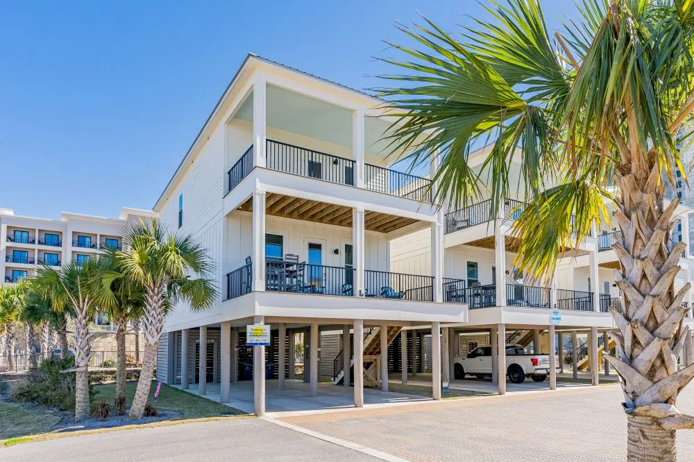 Fancy Flamingo - Gulf Shores, AL