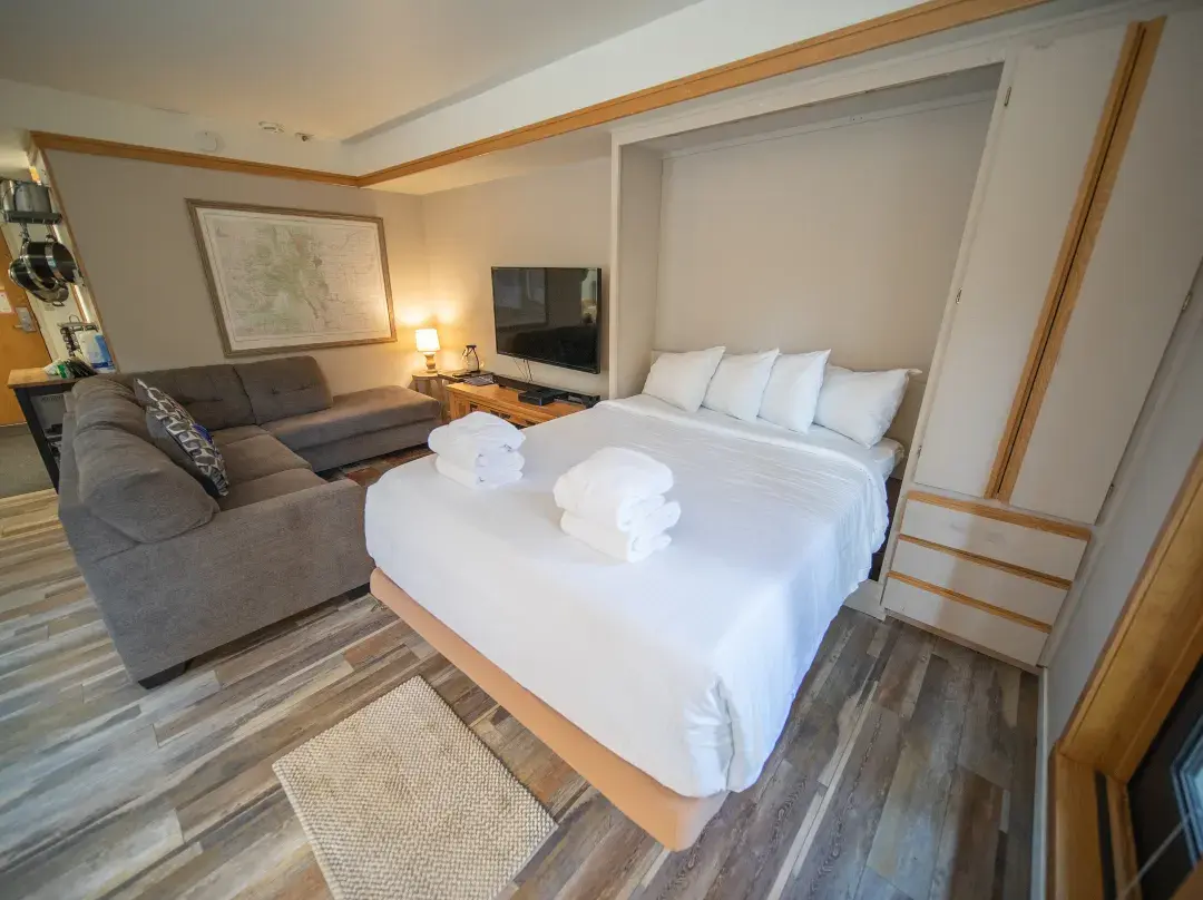 Ski Lift Access And Cozy Balcony - Stunning Mountain Retreat - Keystone, CO