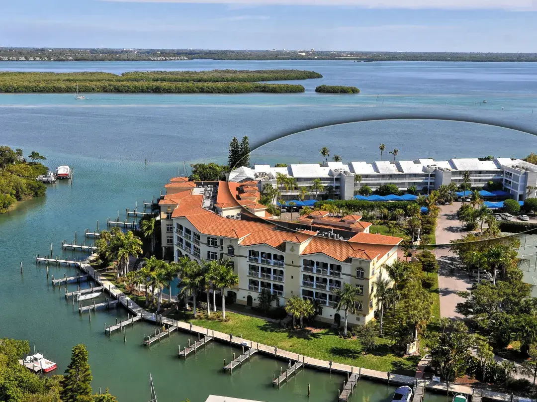 Stunning Bay Views And Spacious Design - Elegant Coastal Retreat - Bradenton, FL