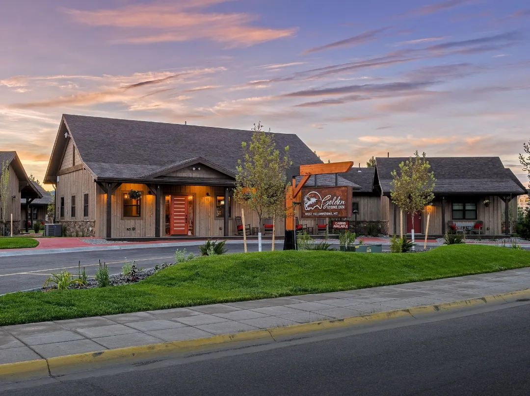 Golden Stone Inn - West Yellowstone