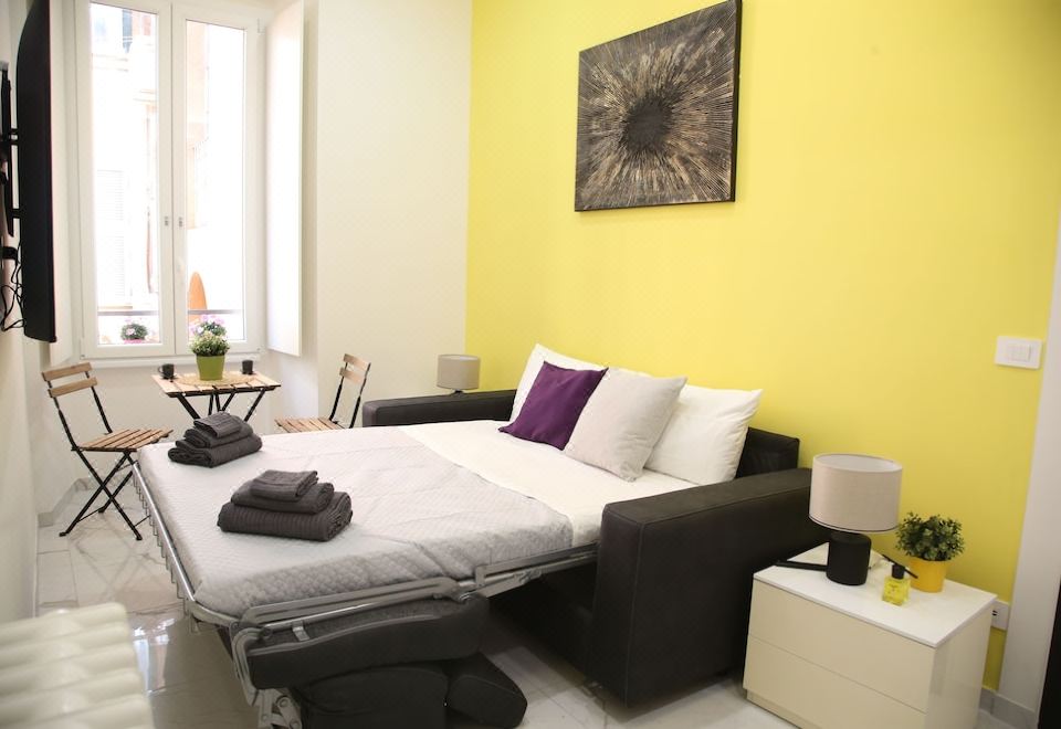 Cozy family suite near metro and Vatican with wi-fi and A/Cの宿泊予約・料金プラン ...