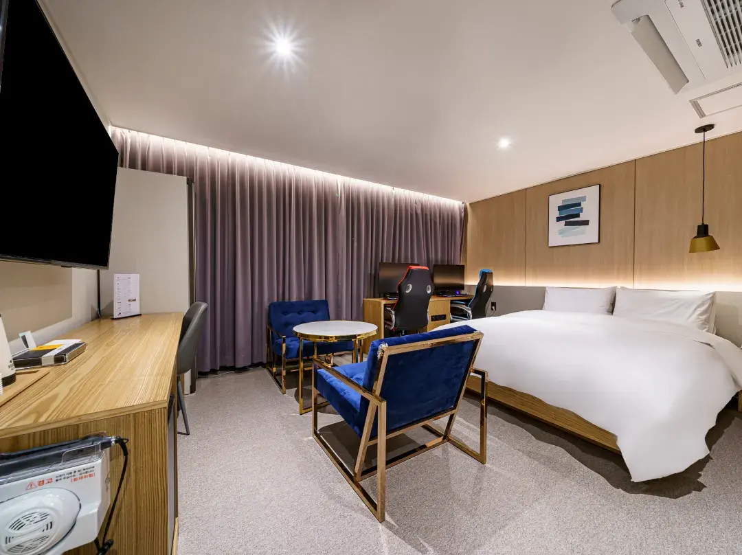 Sasang Hound Hotel - Gimhae