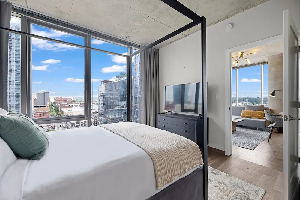Placemakr Premier Sobro - Nashville, TN