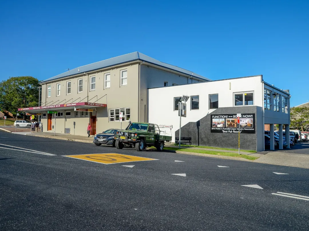 Pier Hotel Coffs Harbour - Coffs Harbour