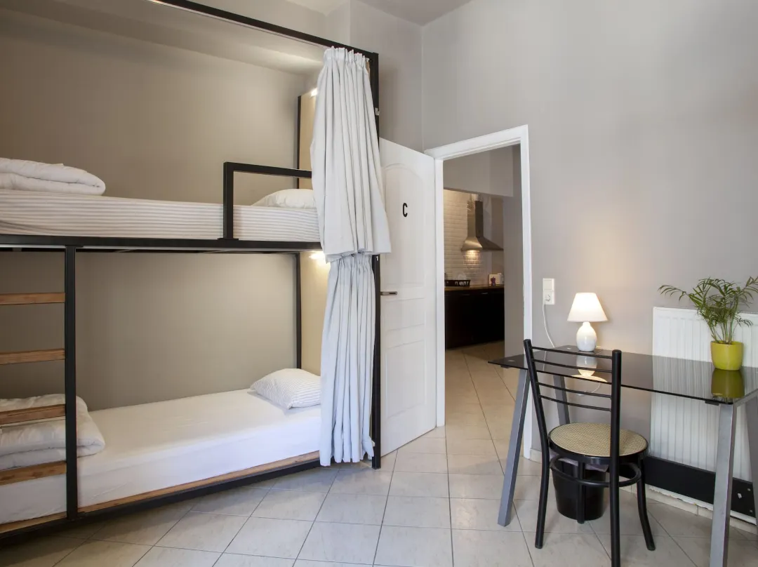 So Young Hostel - Crete