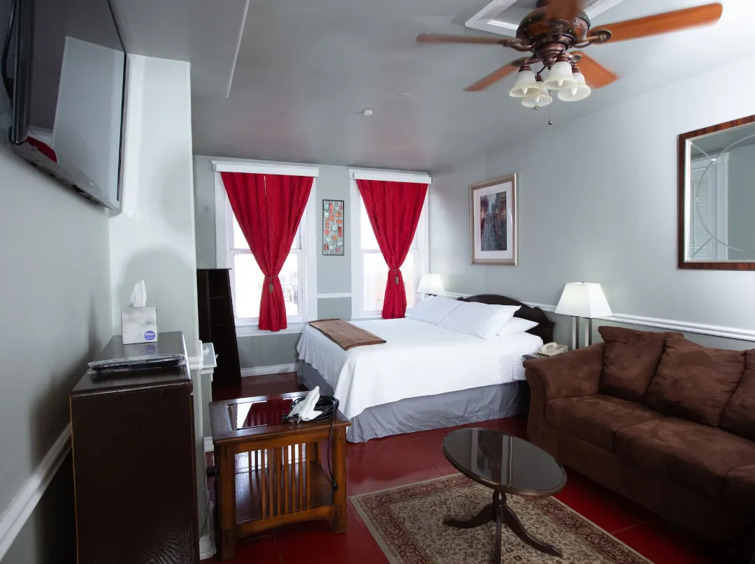 The Rialto Hotel - Laredo, TX