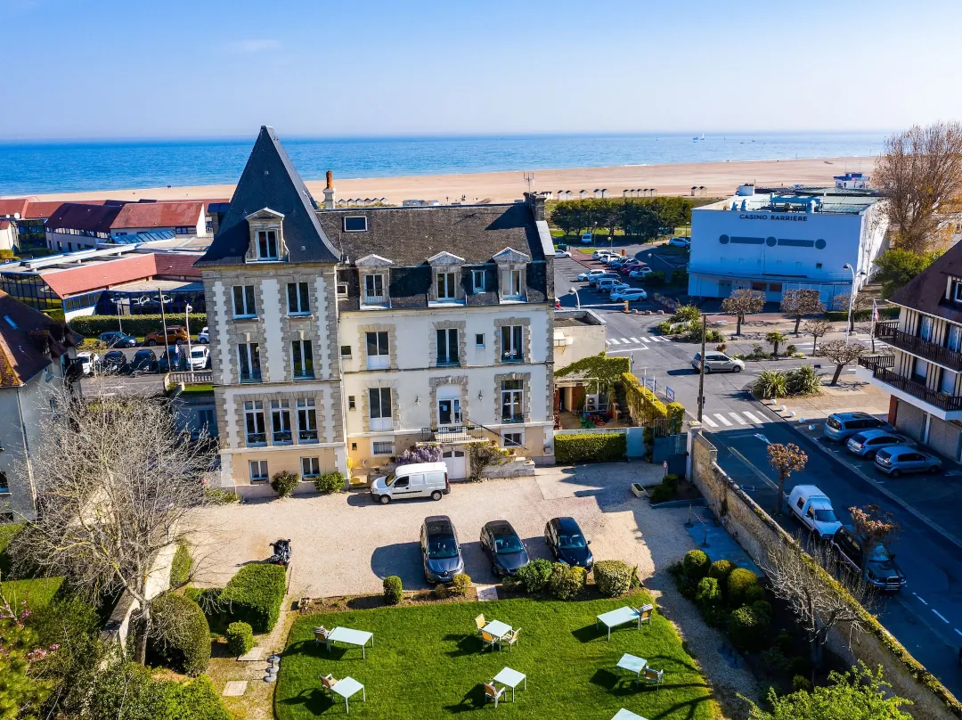 Hôtel Villa Andry Et Bar Panoramique - Ouistreham