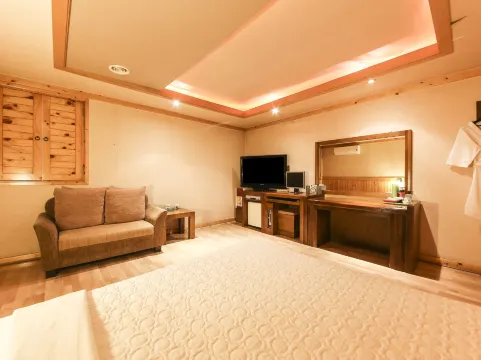 Pocheon Supsogui Gungjeon - Pocheon-si