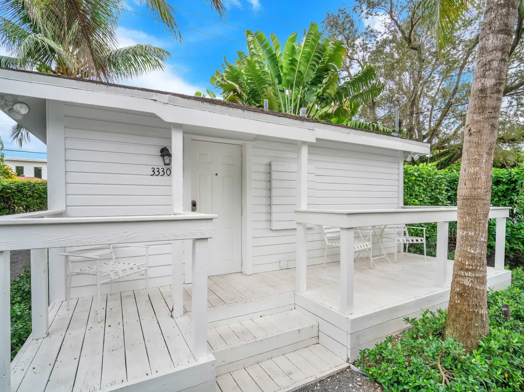 Beautiful Interiors And Outdoor Patio Space - Charming Oasis - Miami