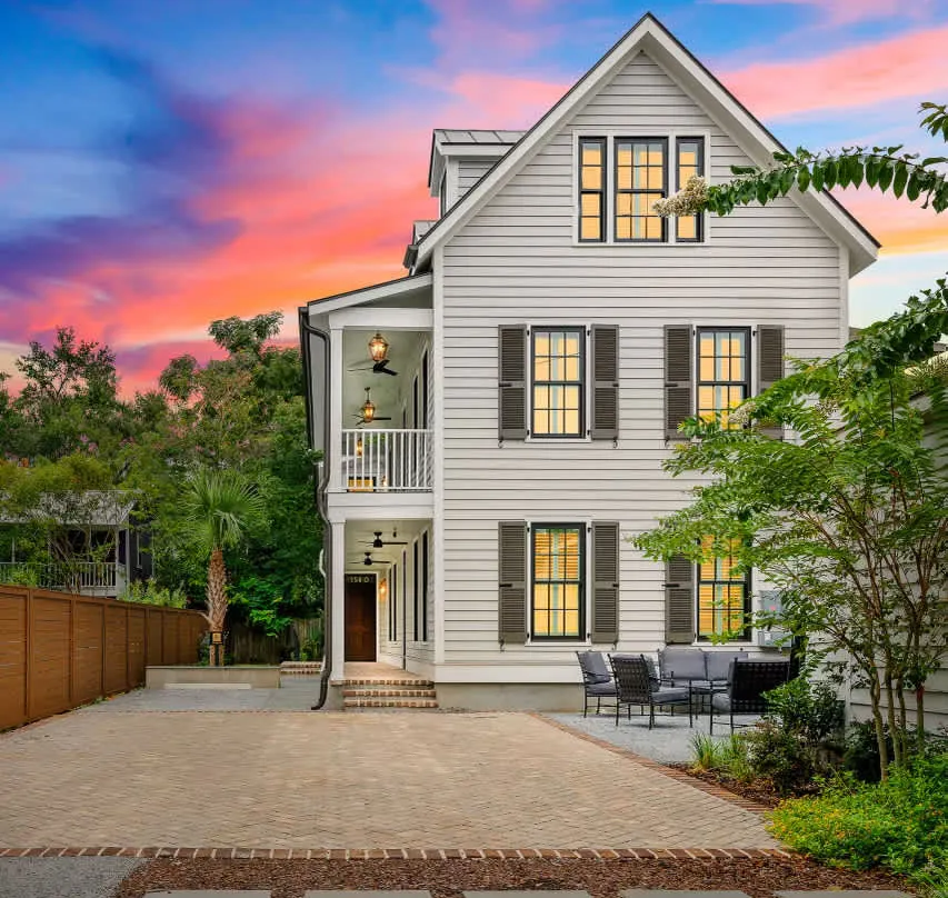 Elegant Refuge - Wifi, Full Kitchen, Private Courtyard - South Carolina