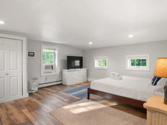 Tranquil Hiking Trails And Water Access - Charming Escape - Chatham, MA