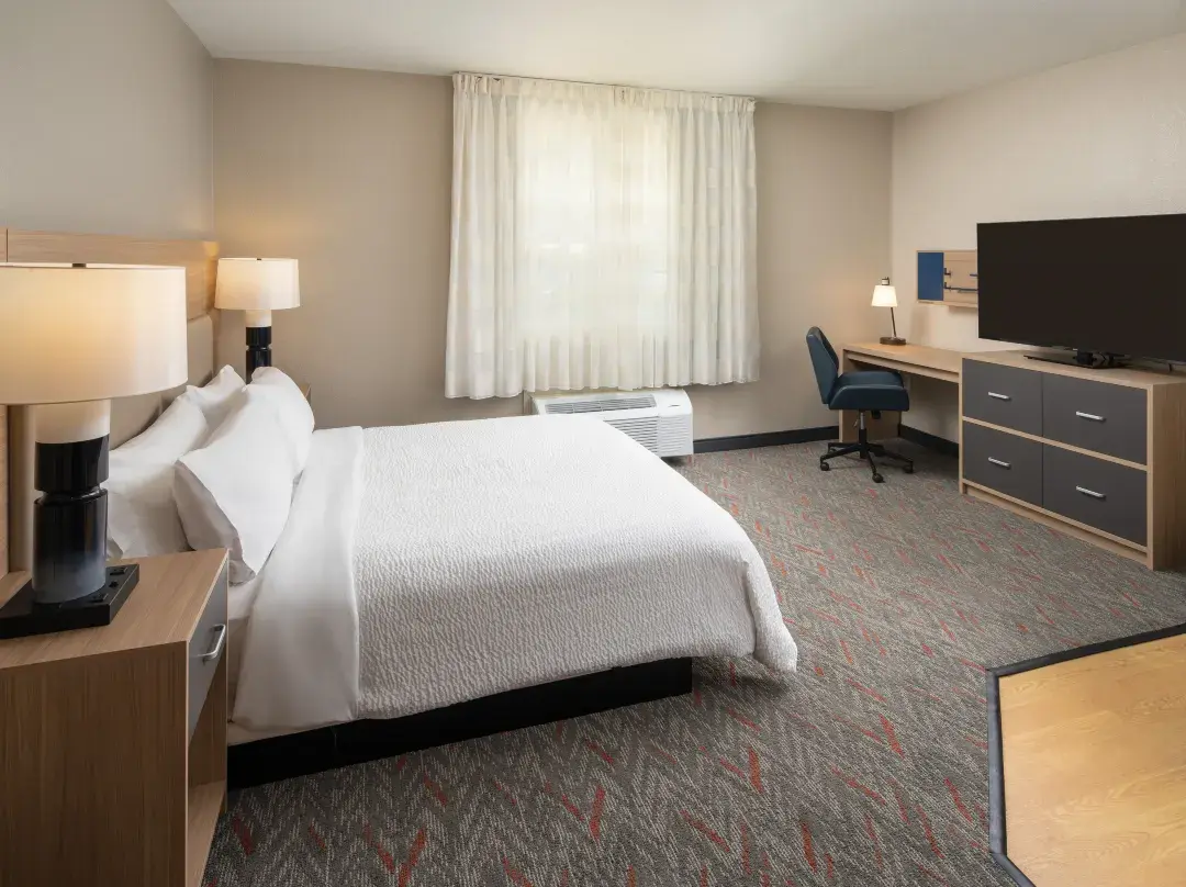 Candlewood Suites Miami Lakes - Miramar, FL