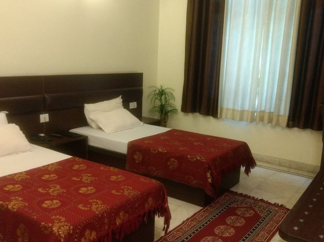 Hotel Abhinandan - 