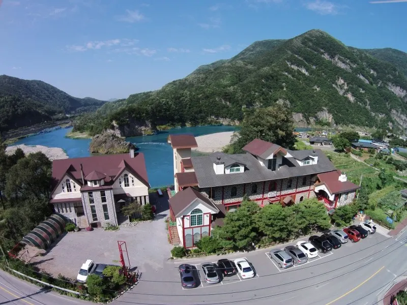 Donggang Village Caravan Pension - 구미시