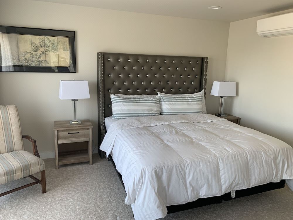 Lakeview Hotel - Bellevue, WA