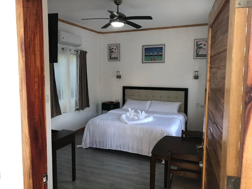 Tequila Cove - Panglao