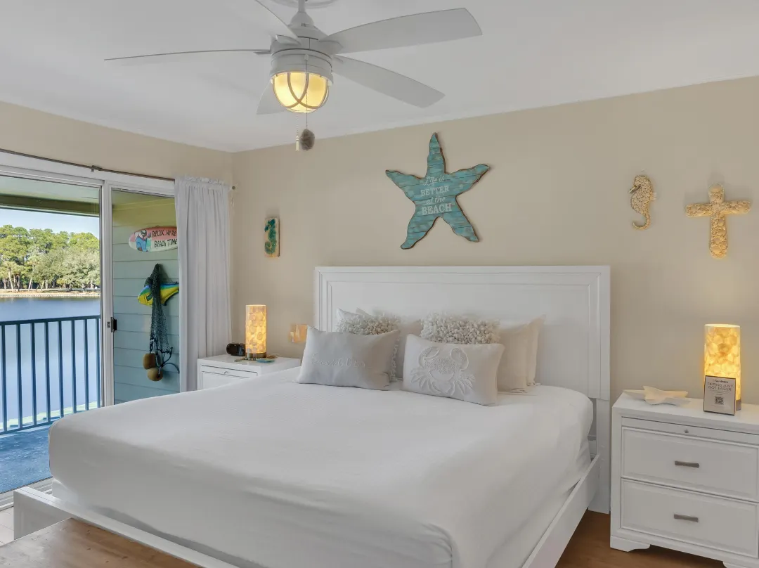 Golf Cart Access And Picturesque Lagoon - Inviting Spacious Retreat - Miramar Beach, FL