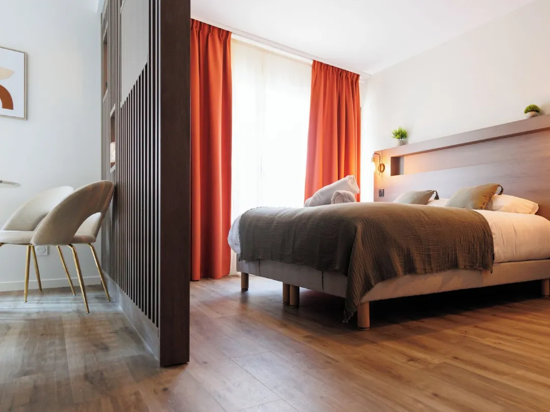 Appart'hôtel Le Corot - Accès Autonome - Saint-junien Centre - Nouvelle-Aquitaine