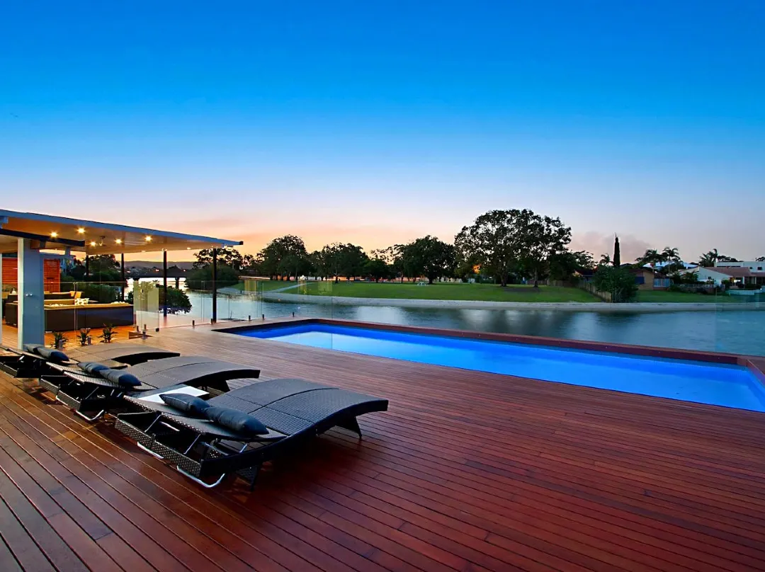 Luxico Whitehaven - Gold Coast