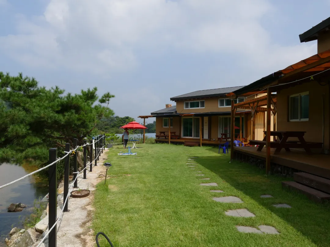 Sangju Yeoyurounhwangtojib Pensyeon - Gimcheon-si