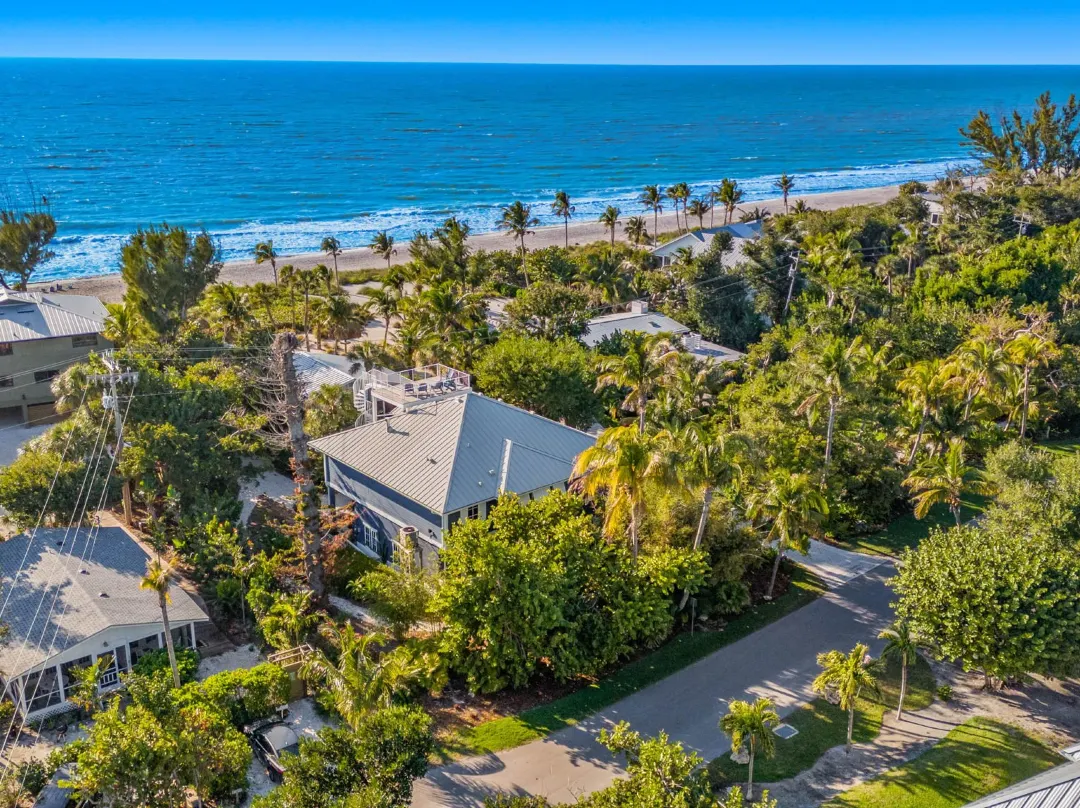 Stunning Views & Casual Elegance Beachfront Retreat - Sanibel Island, FL