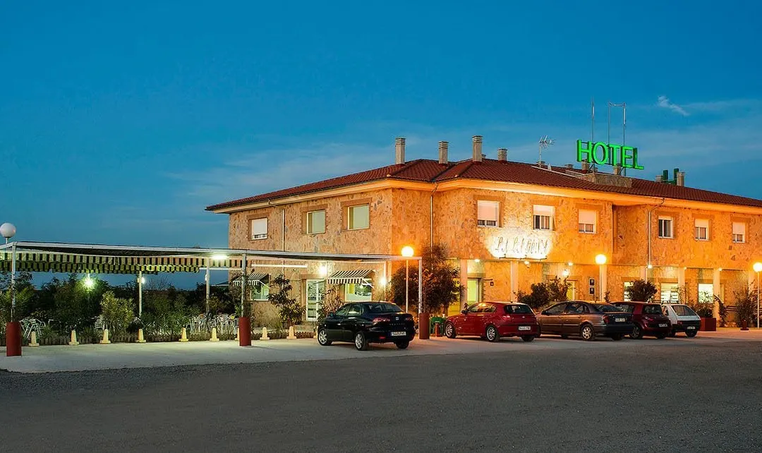 Hotel Sostenible La Laguna - Brozas