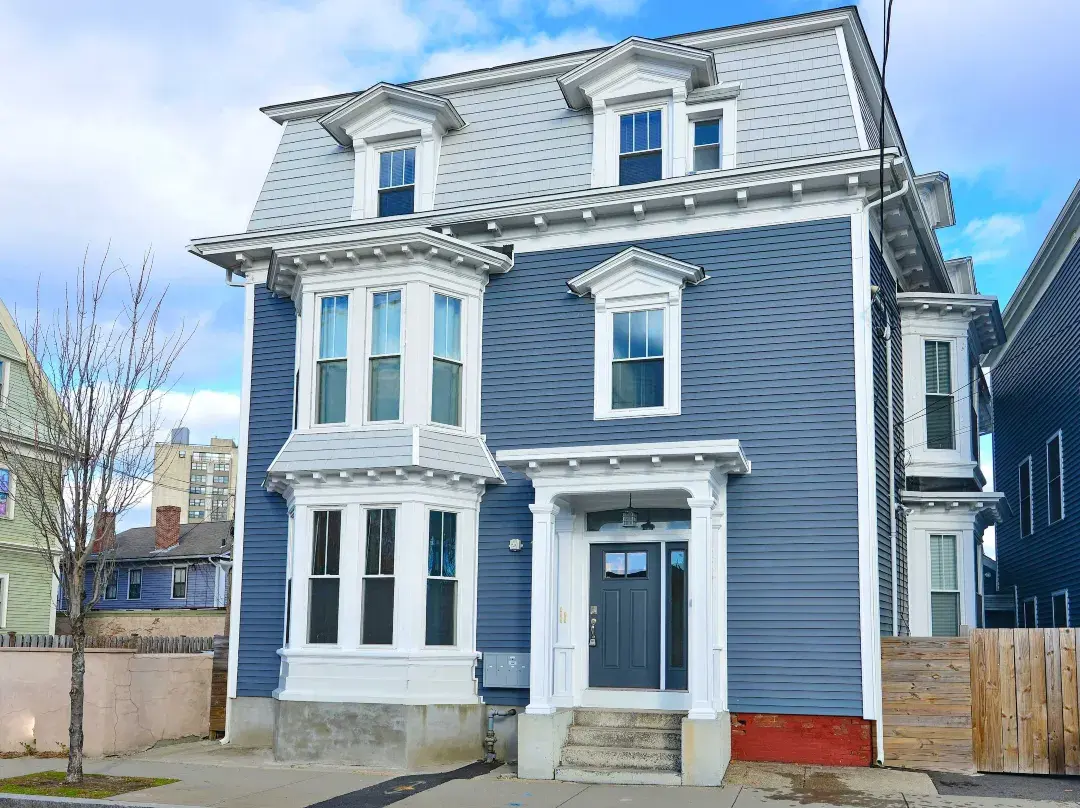 Cozy Deck And Outdoor Cooking Space - Charming Urban Oasis - Rhode Island