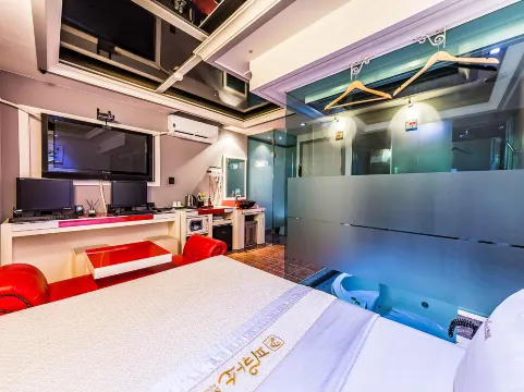 Incheon  Picasso - Siheung