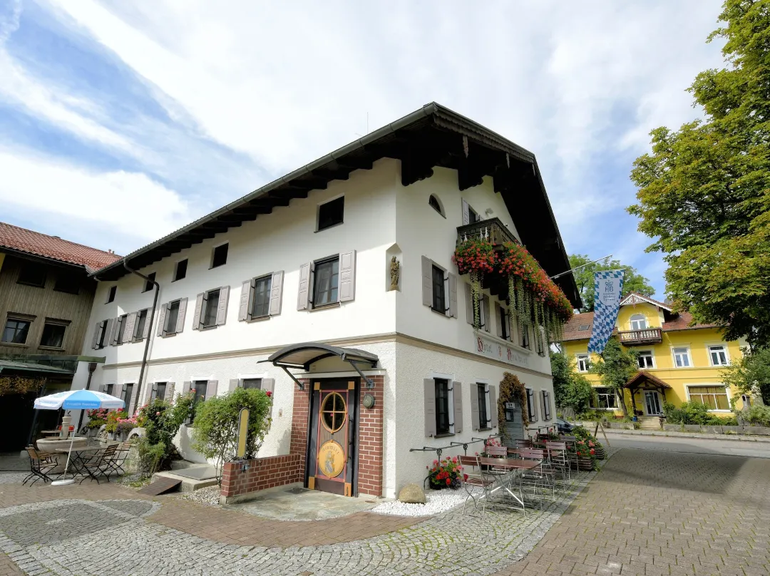Hotel Neuwirt - Sauerlach