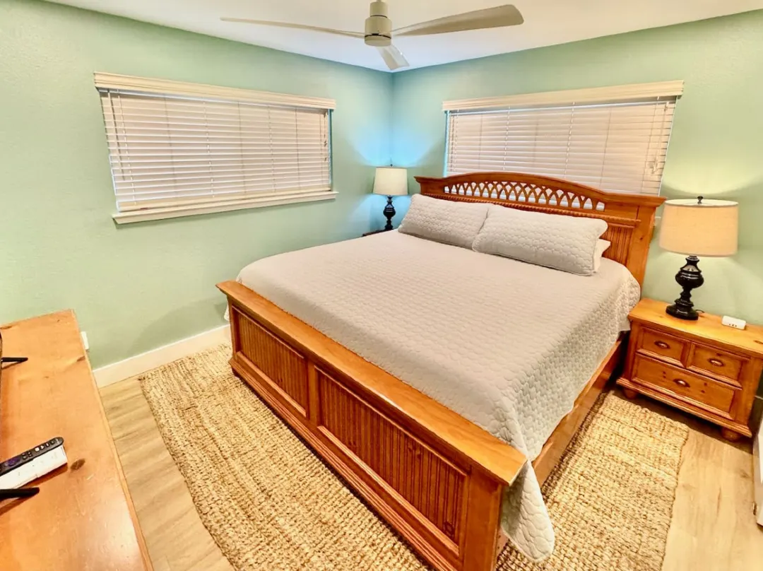 Stunning Retreat - Jacuzzi, Elevator, Swimming Pool - New Braunfels, TX