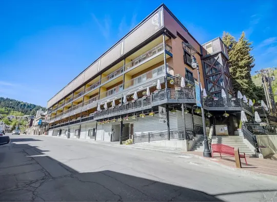 Top Floor Jewel With Outdoor Hot Tub - Charming Cozy Retreat - Kamas, UT