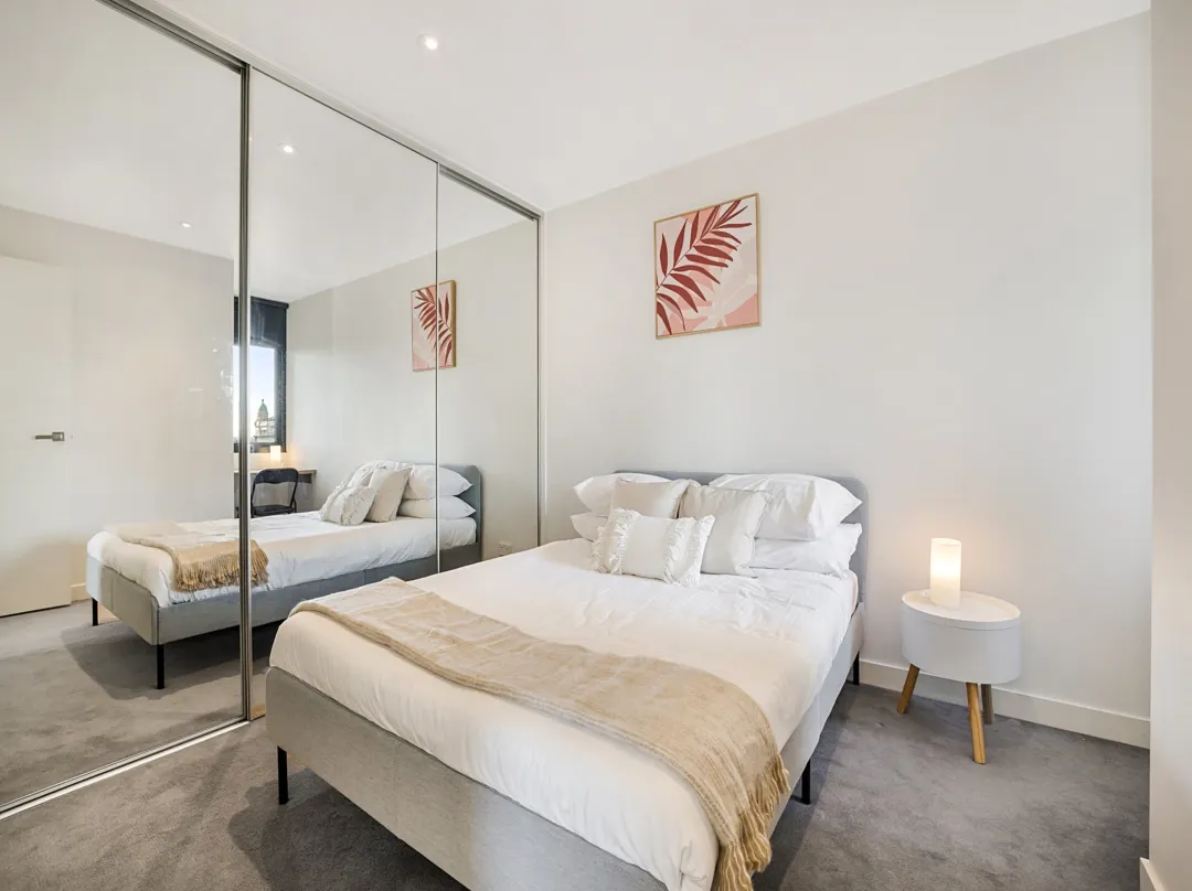 Comfy 2-bed Balcony Unit Near Chapel St - St Kilda