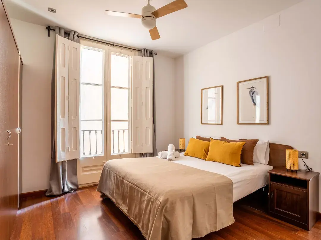Plaza Urquinaona Exquisite 3-bedroom - Barcelona