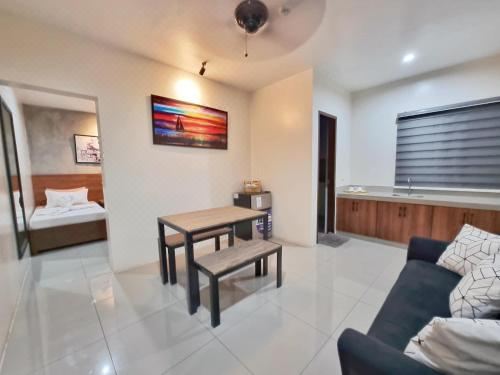 A&e Apartelle - Silay City