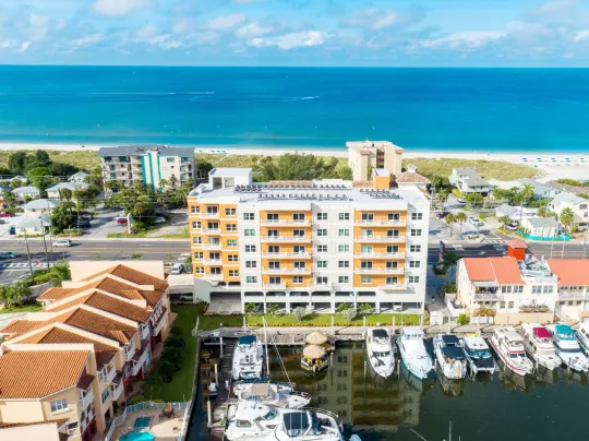 Private Balcony And Beach Access - Cozy Family Escape - Treasure Island, FL