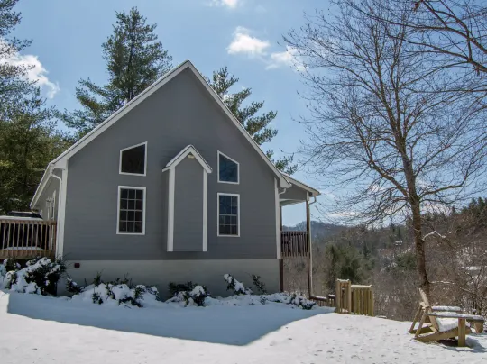 Double-level Deck And Hot Tub Escape - Stunning Mountain Retreat - West Jefferson, NC