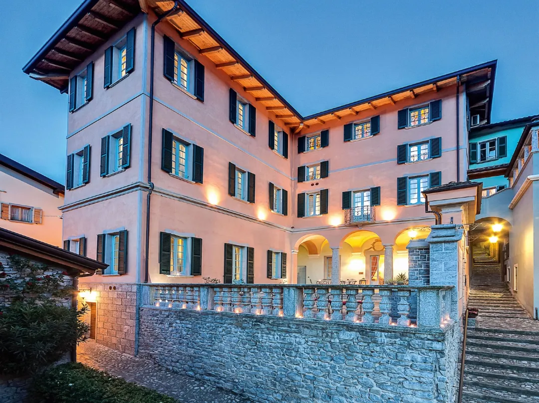 Palazzo Del Vicerè - Lake Como