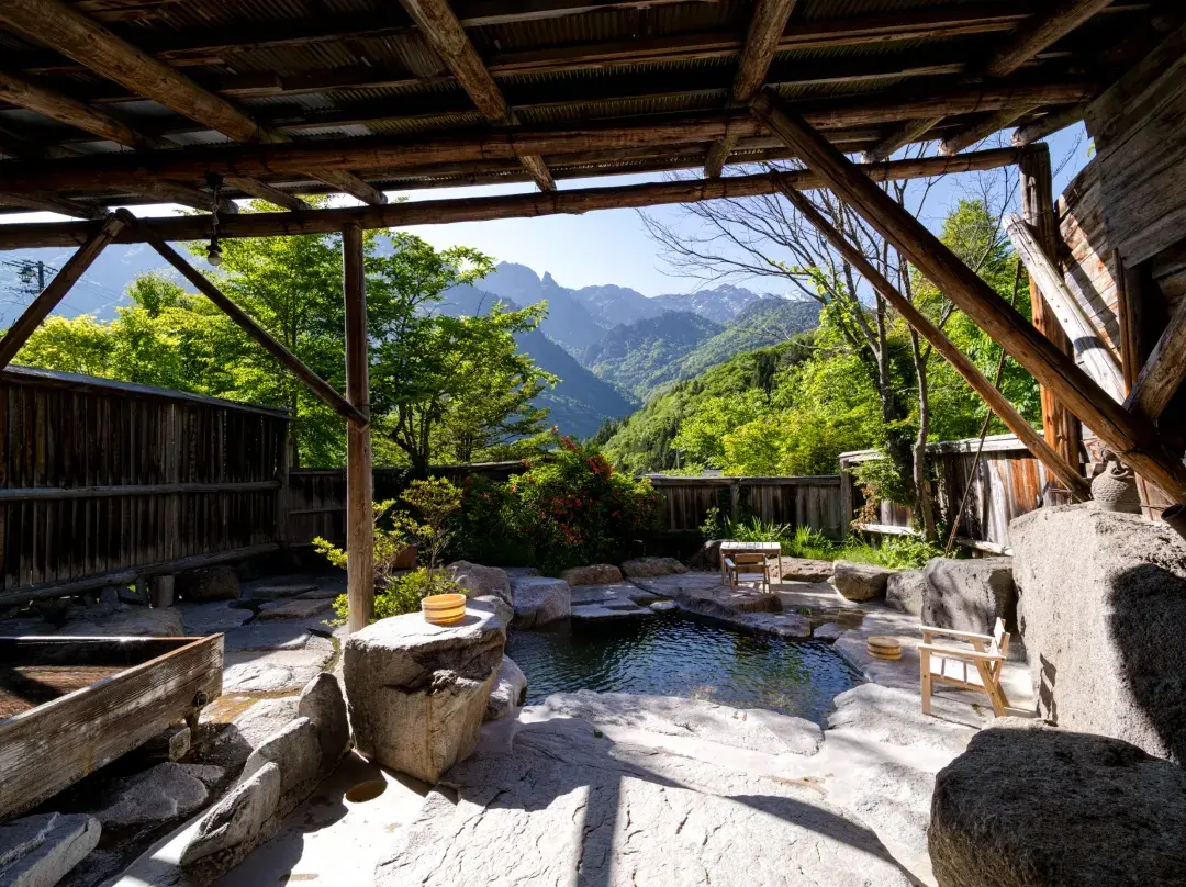 Yakinoyu Ryokan Okuhida Onsen Spectacular Views - Kamikochi