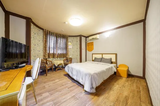 Dongducheon Soosoo Park - Dongducheon-si