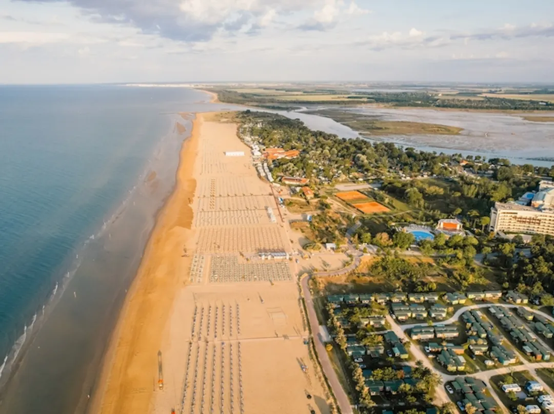 Spazioso Bilocala Vista Piscina - Bibione