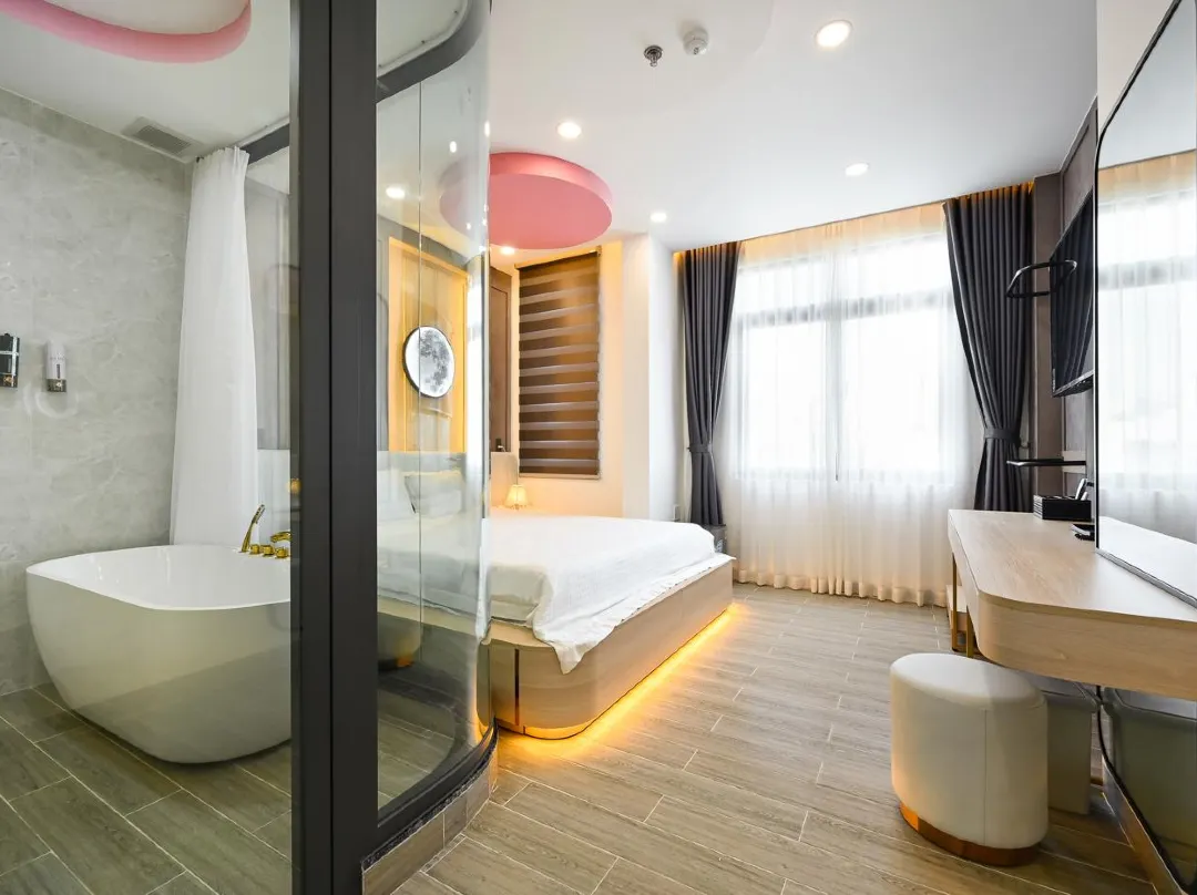 Lotus Airport Hotel Saigon - Phú Nhuận