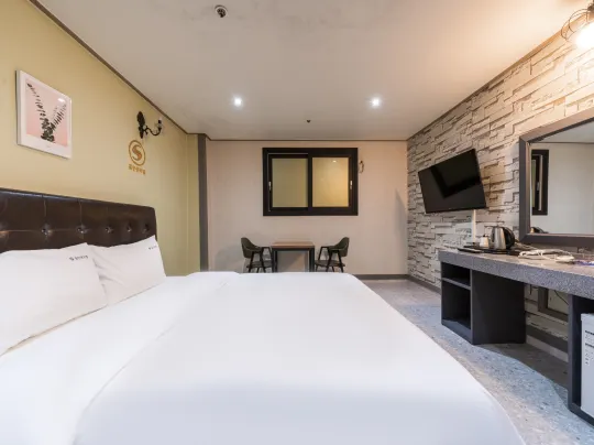 Changwon Sangnam-dong Hall-in-one - 상남동