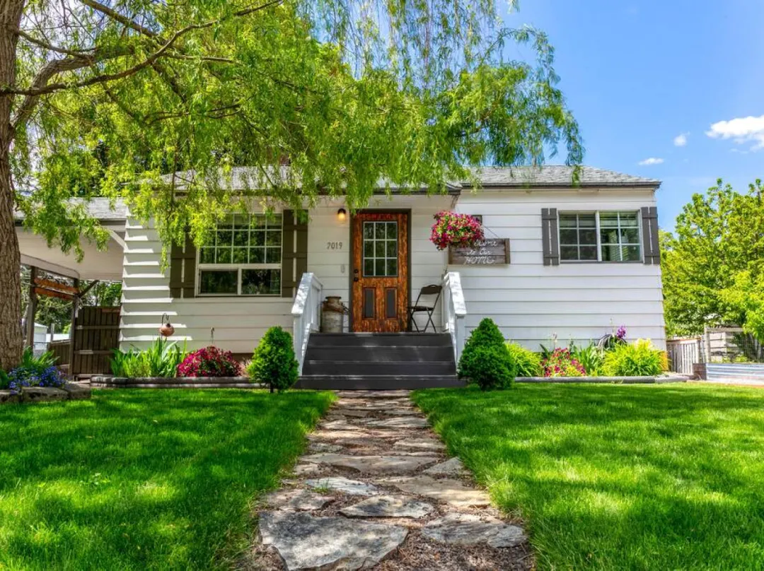 Charming Retreat With Fire Pit And Mini Gym - Inviting Getaway - Coeur d'Alene, ID