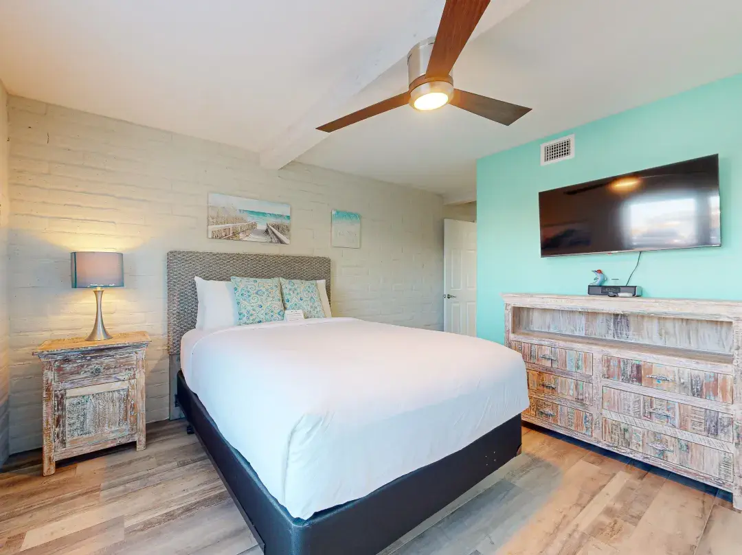 Shared Pool, Charcoal Grill, Golf Cart Access - Port Aransas, TX